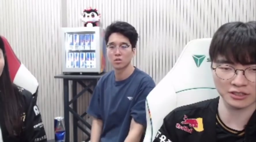 Faker：我们赢了以后，Cuzz一直在祝贺我们，人真的很好-直播吧